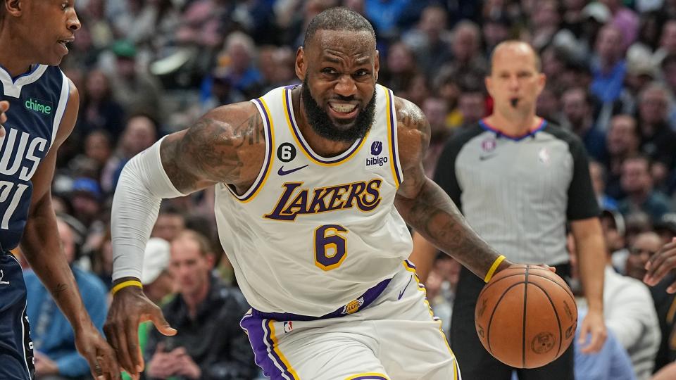 LeBron James Net Worth Reaches $1 Billion - Goldminebio LeBron James Net Worth Reaches $1 Billion - Goldminebio